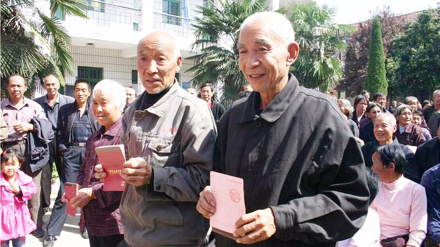 机关事业单位和企业职工的退休金,退休后养老金差距有多大?