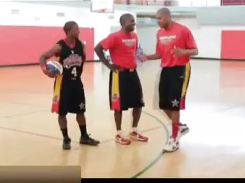 篮球技巧教学 篮球过人技巧视频