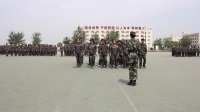 绿色军营 展军人风采 七彩校园 育阳光学子 天津市环湖中学实践活动采撷