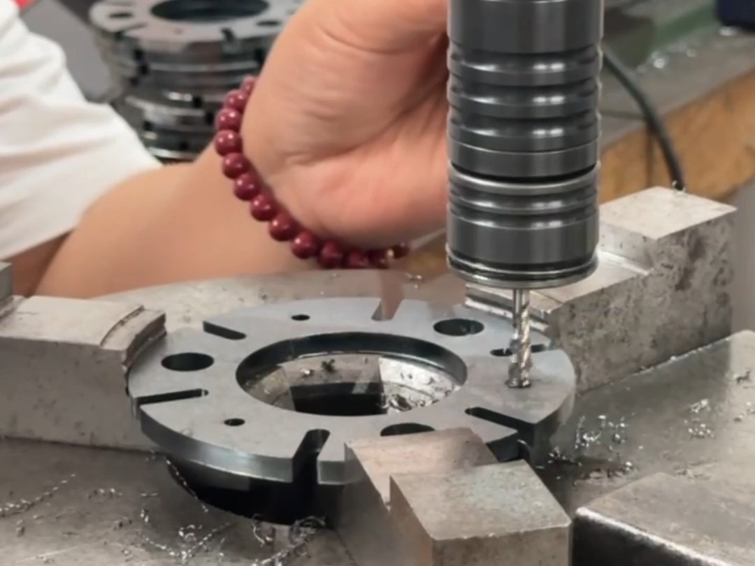 磁粉离合器VS传统离合器