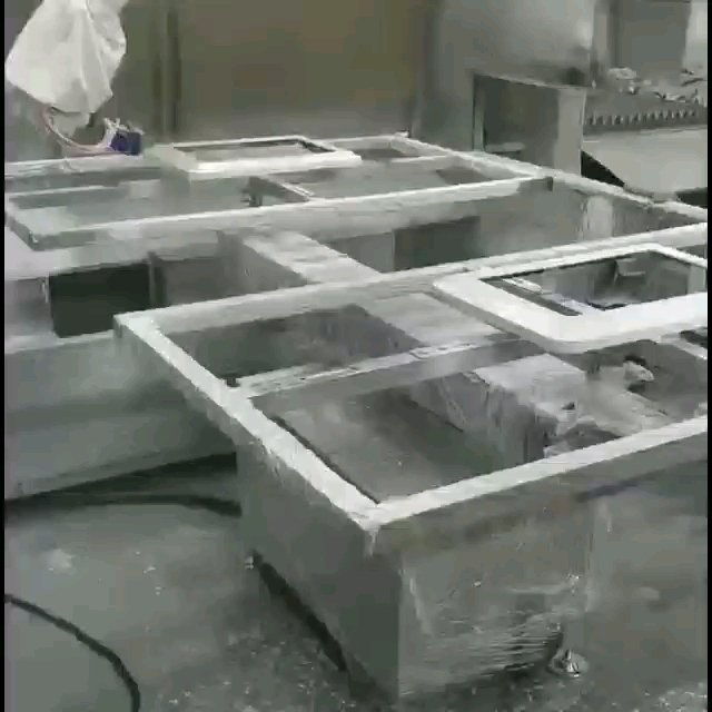 #涂装喷涂喷粉机器人设备# 机械设备 #自动化设备# 工程机械 #现场...