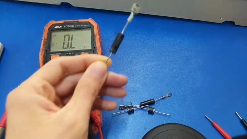 万用表测不了微波炉高压二极管好坏?师傅告诉你正确测量方法