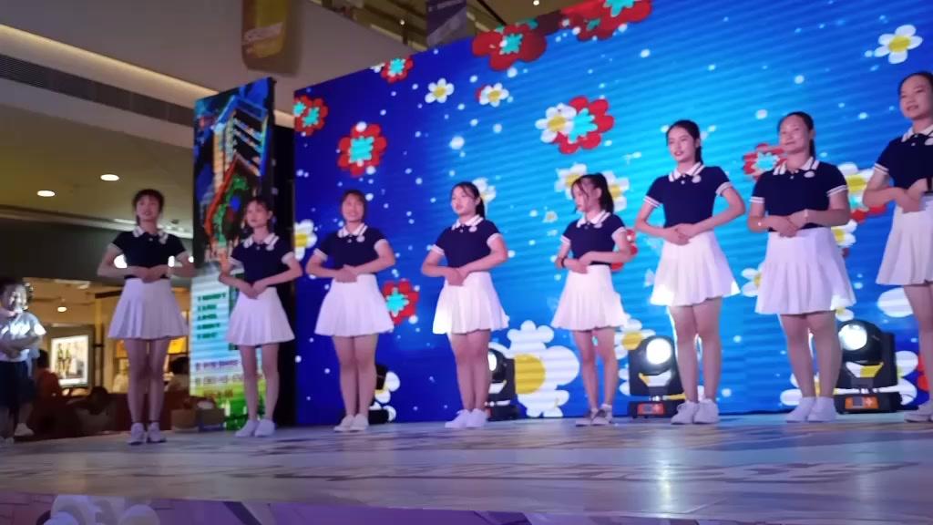 ߙ�礼仪表演,这个ߎ�音乐适合吧?小姐姐们全单身哦ߘ