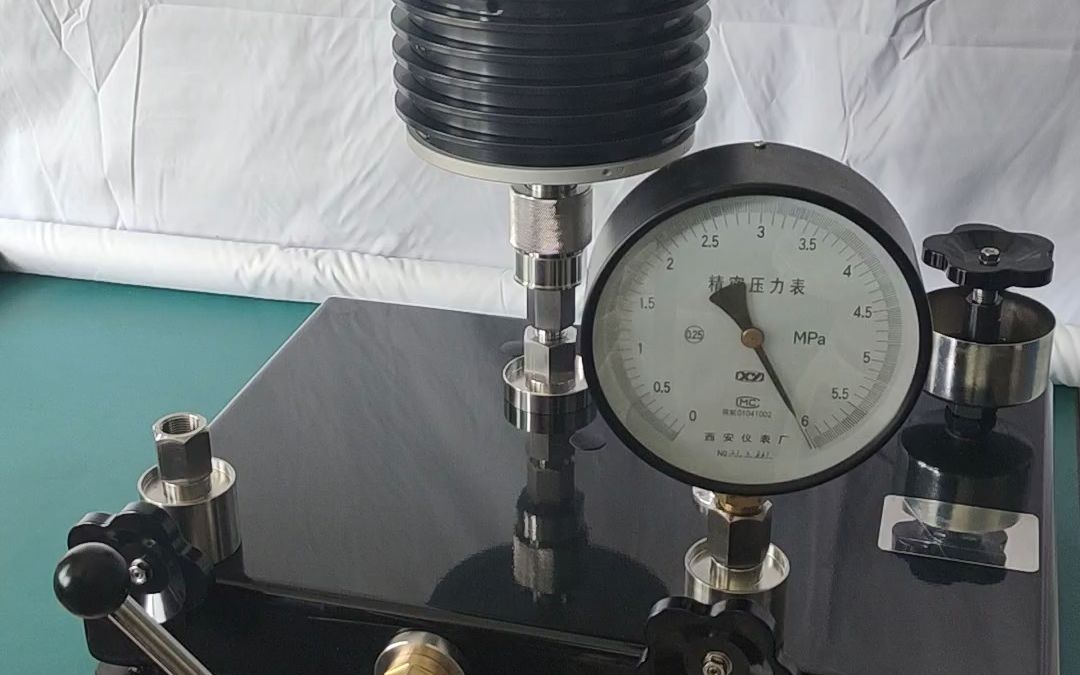 0.6、6MPa活塞式压力计操作视频