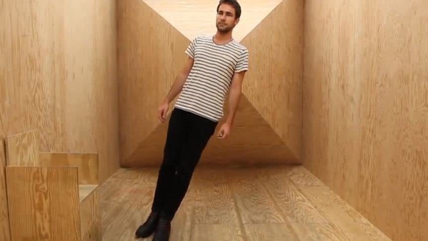 不可思议的4个科学现象,看完这个视频我再也不敢相信自己的.