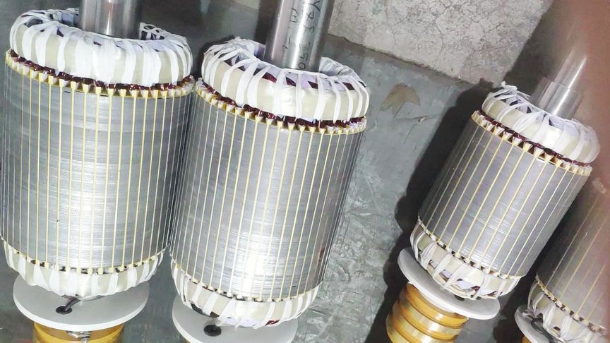 电机集电环上的沟槽