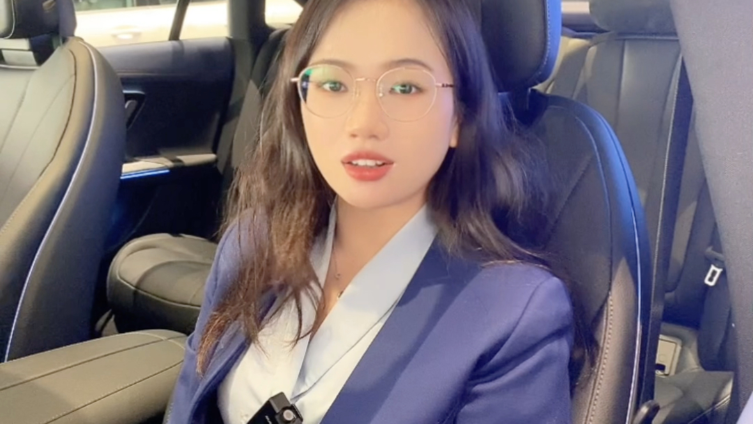 #奔驰EQE HEPA过滤系统畅新空气护盾人要健康,车也要健康