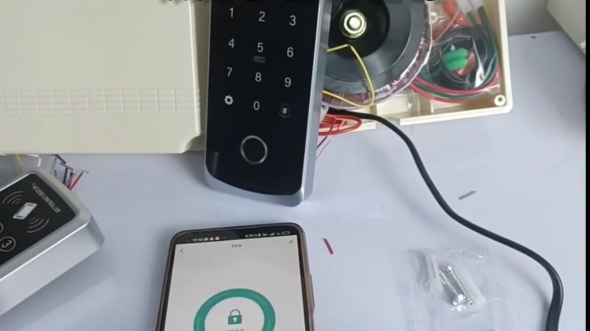 阿尔卡诺开门机指纹密码刷卡手开门一体防水门禁机