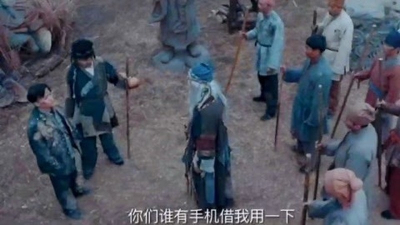 小伙带电棍穿越到古代用电棍统一武林