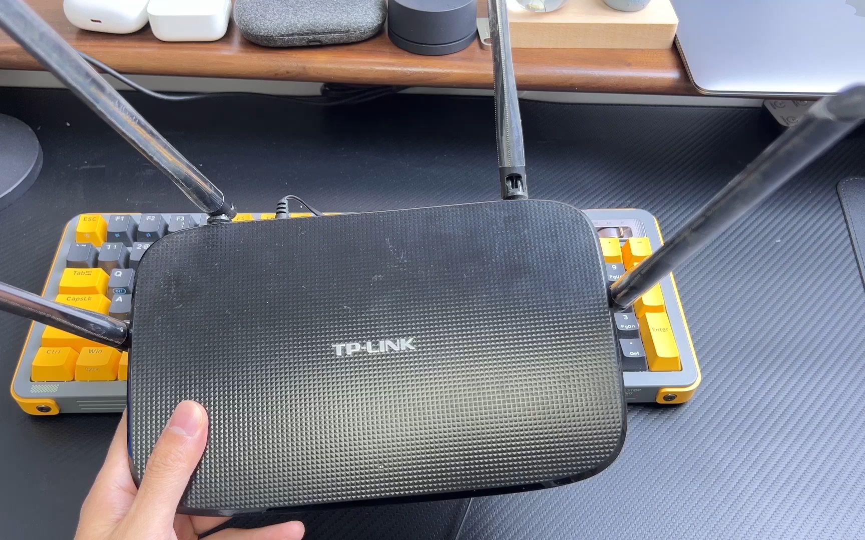 路由器里面的AP隔离是什么意思?使用的时候用不用开启?