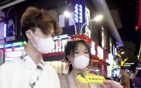 街头采访,你知道国旗上的五角星代表什么意思吗?这些要铭记哦!