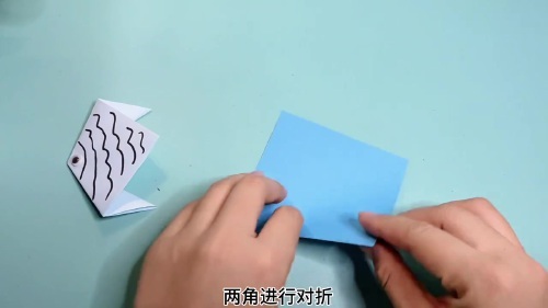 简单的小鱼折纸详细教程,简单易学