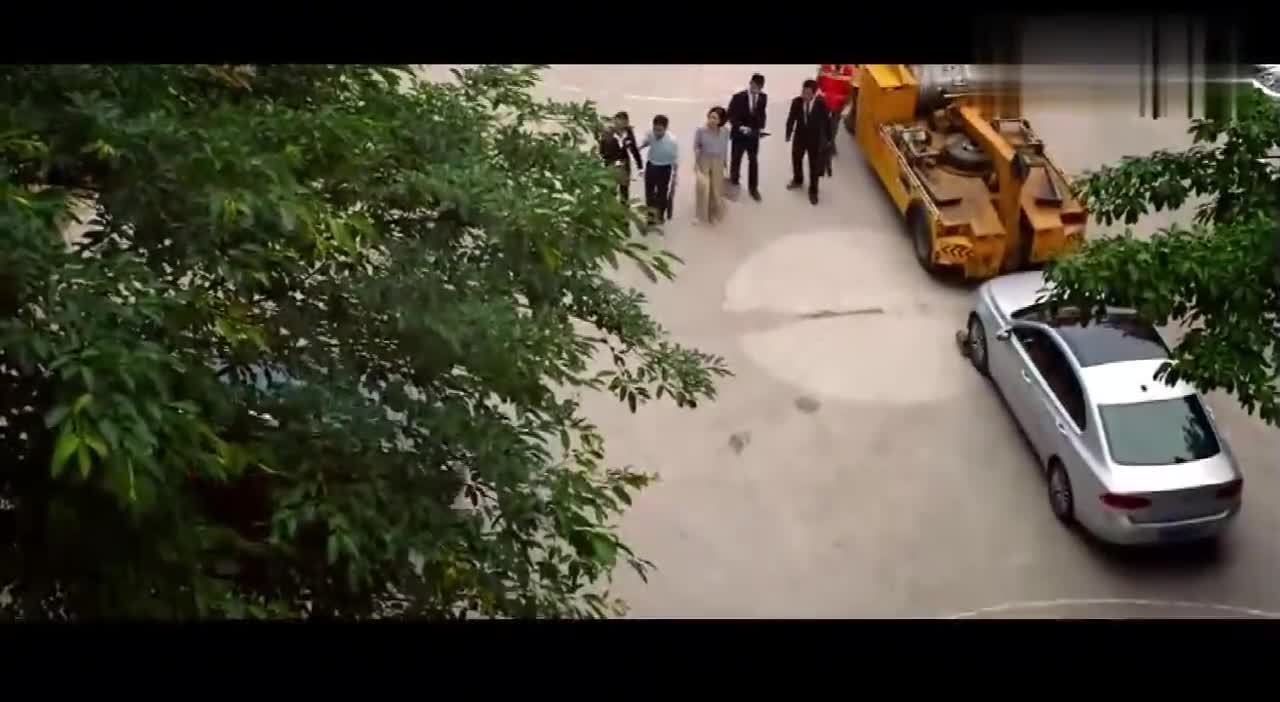 从你的全世界路过:当蓝莲花响起,才明白爱一个人是多么不容易