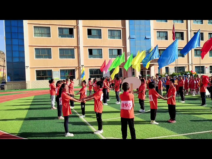 《小白船》完整版运动会开幕式舞蹈,小学运动会入场式表演,创意简短,...