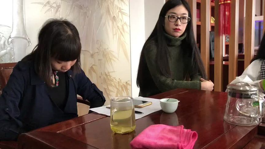 什么时候开会成这个样子了?视频组开会讨论,确定选题