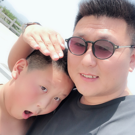 新泰市华鑫精品车行 