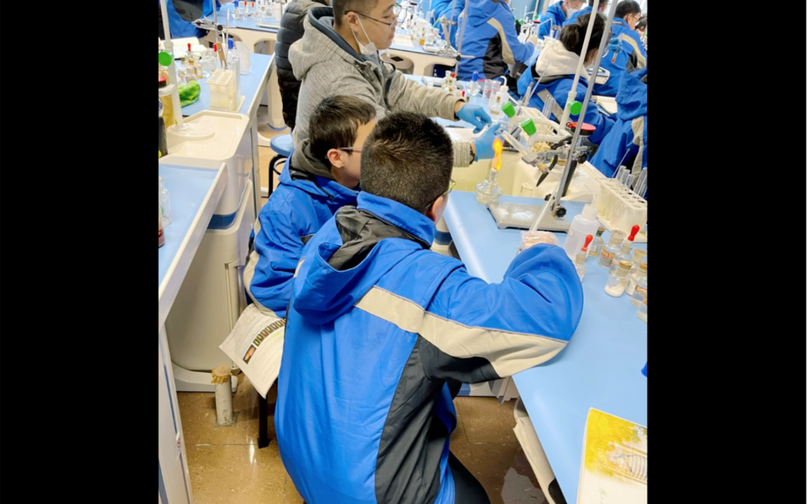 ...后面有与氯化钙反应视频,证明了碳酸氢根的自偶电离,氢氧化铝制取与...