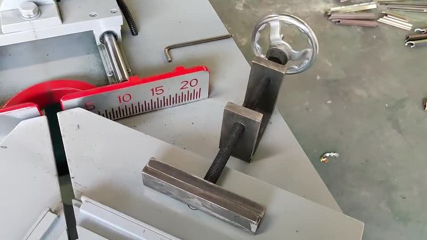 #切角机 #双头锯 #碧桂园电梯门框切角机 #不锈钢门框切角机