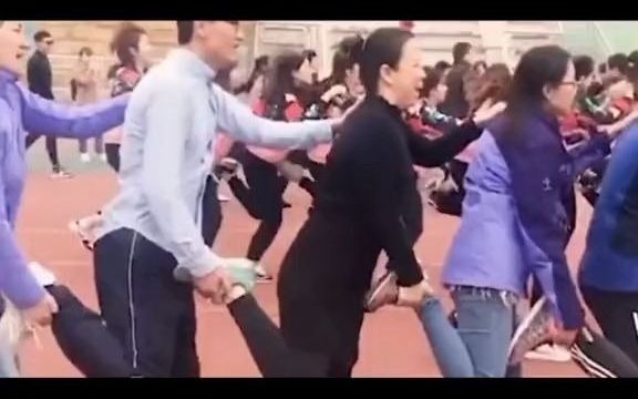 213. #团队精神#团建游戏 不用道具就可以玩的小游戏,现场氛围不错