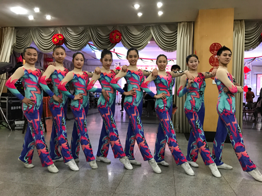 东北中山健美操队 