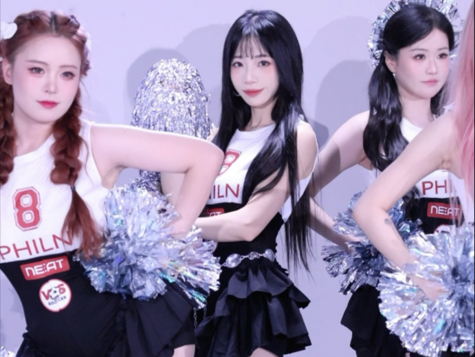 请大数据推送给所有喜欢少女时代的朋友们!|Oh——秀英位路演直拍|看...