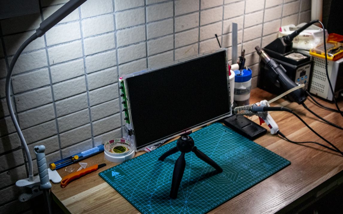 【DIY】390元DIY一块便携显示器-不完全编码电路