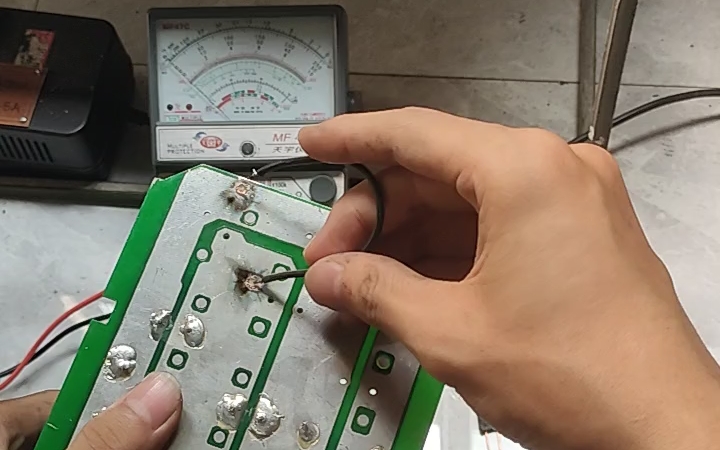 自制电容放电辅助器