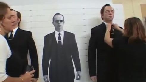 《黑客帝国3》花絮,人皮面具的制作和穿戴,几十个男主同台飙戏