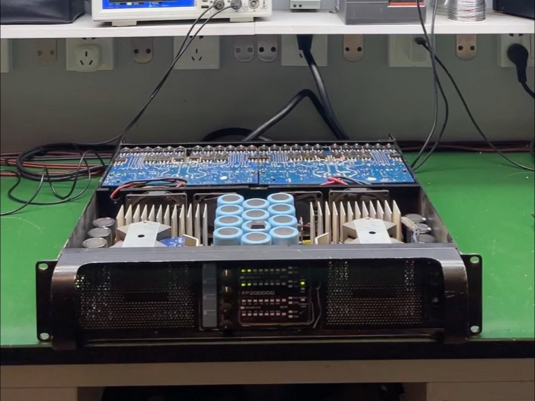 10000q20000q功放亮红灯故障维修案例