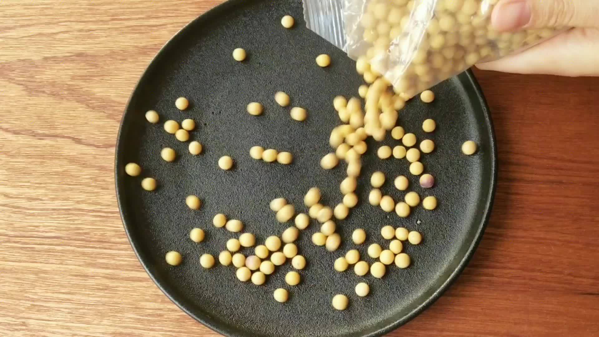 黄豆芽怎么发?记住3个关键细节,发芽又快又好不腐烂