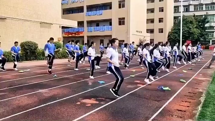 一节完整的跳绳公开课,初二学生!