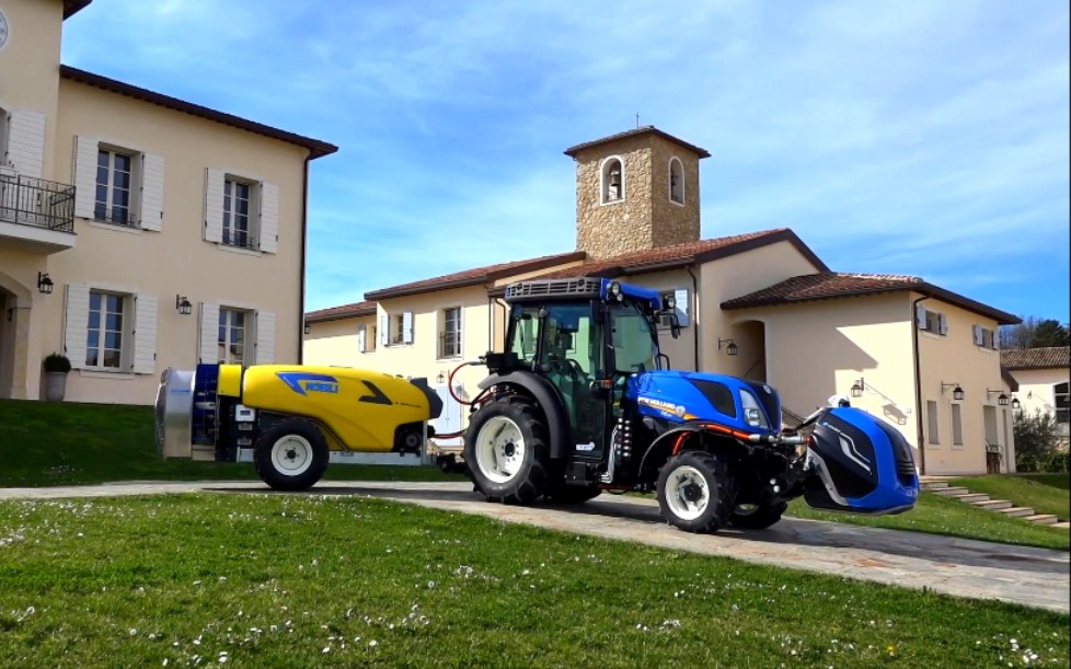 纽荷兰(New Holland)E-source外部电源在果园上的应用