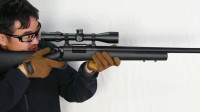 玩具版,狙击步枪射击,这狙击镜好像是真的!