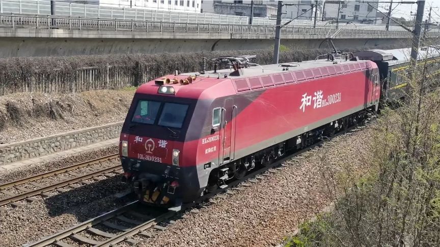 京沪线 上海开往吉林的K516次列车出苏州站,曾经停运过一段时间