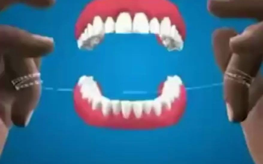 正确使用牙线:能让牙缝更干净!