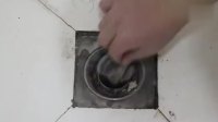 下水道管堵了怎么办?清洁阿姨教你3招,成本低见效快,超实用