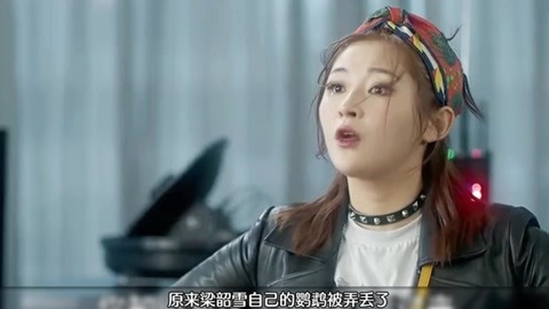 18.这个女孩真奇葩,竟然坐在马桶上睡着了