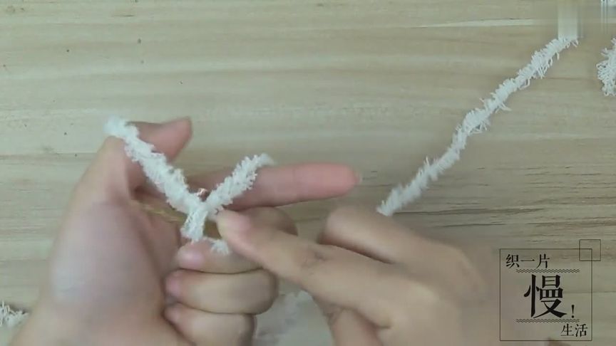 妈妈编织 萌小鸡宝宝珊瑚绒马甲毛衣教程