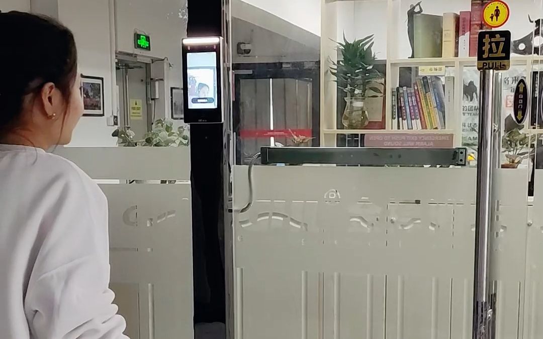 办公室电动地弹簧玻璃平开自动门门禁系统刷脸自动开门