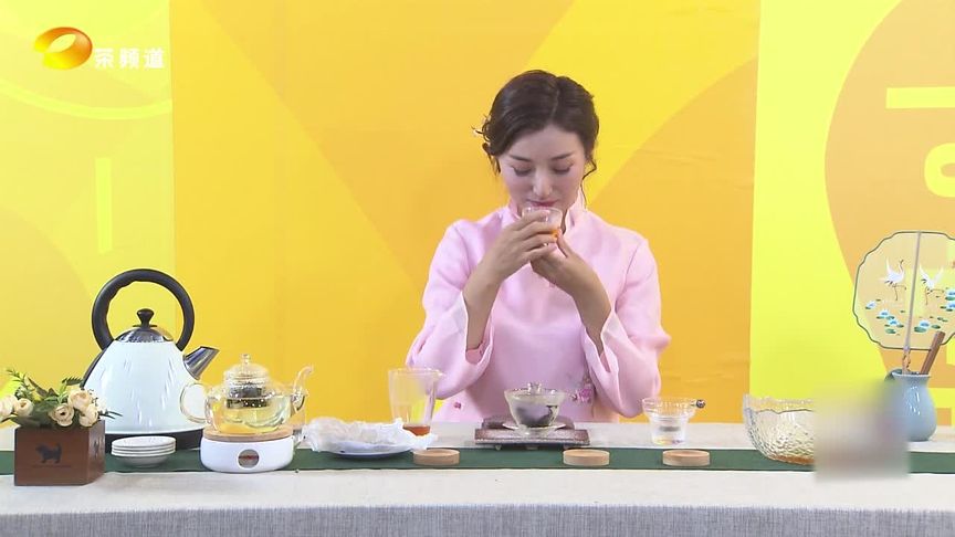代茶饮的主要成分是什么?加入陈皮起到什么作用呢|喝到一百岁