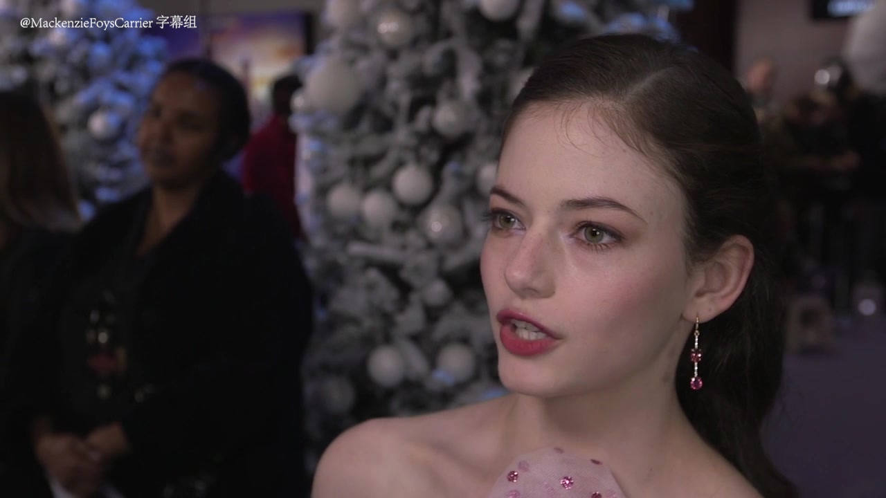 ...2018年麦肯芝·弗依《胡桃夹子和四个王国》伦敦首映克拉拉公主采访