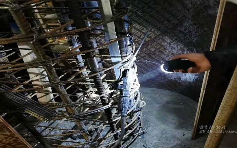 立柱防雷接地及等电位