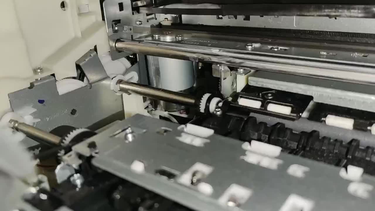 7740不开机的情况下取下墨盒