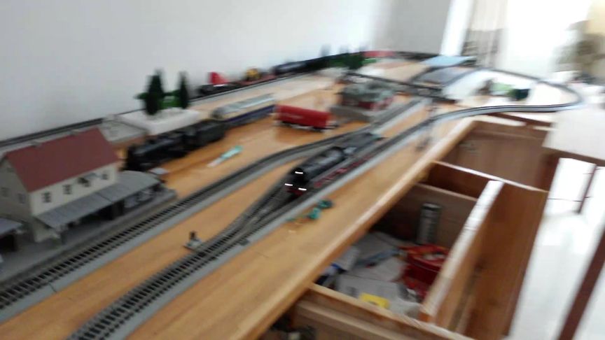 逼真度非常高的蒸汽火车模型