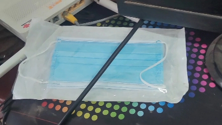 关于我把主机和显示器的VGA线互相连接却提示无信号这件事