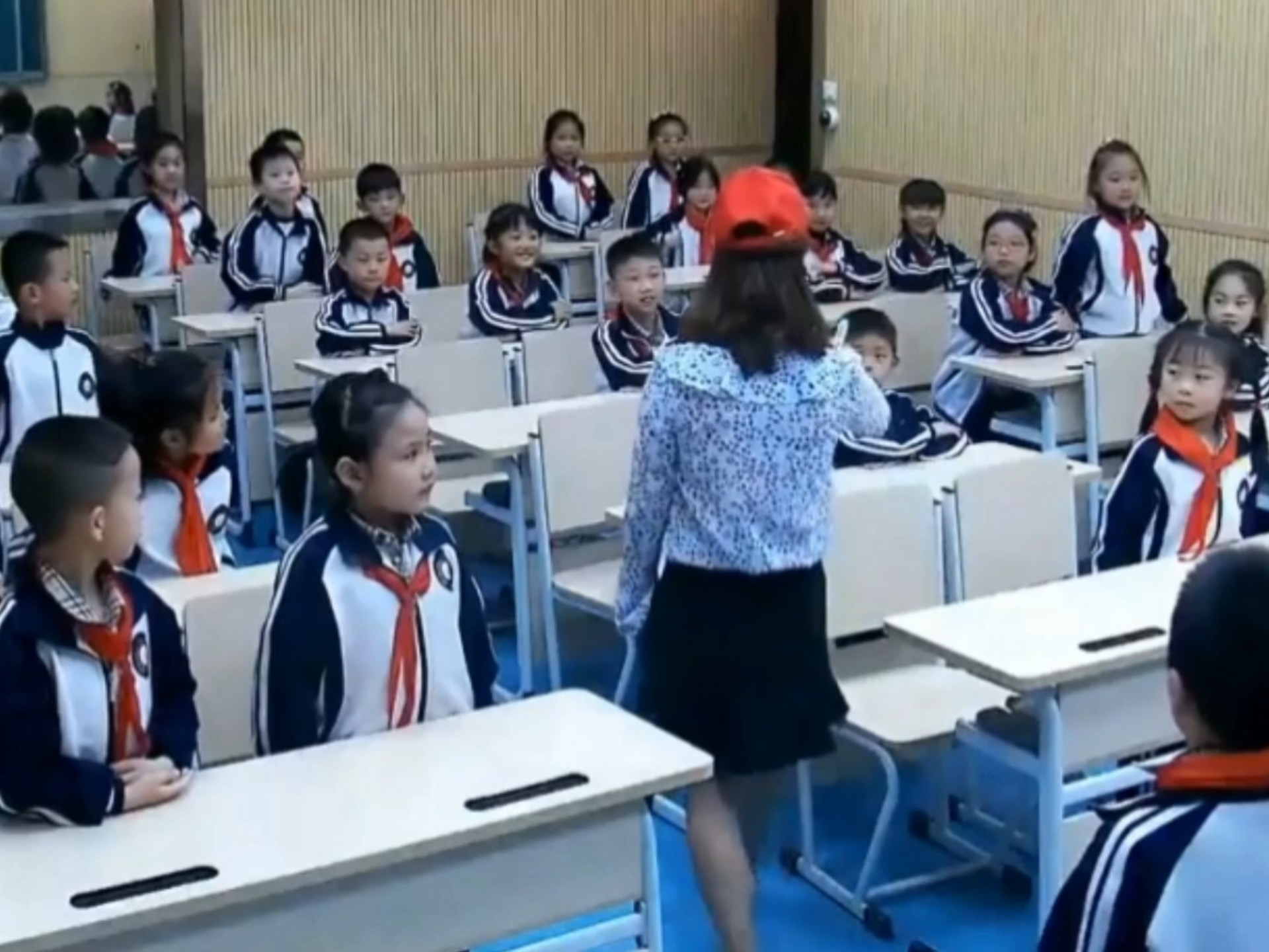 一年级语文《口语交际:我说你做》授课老师:刘合婴