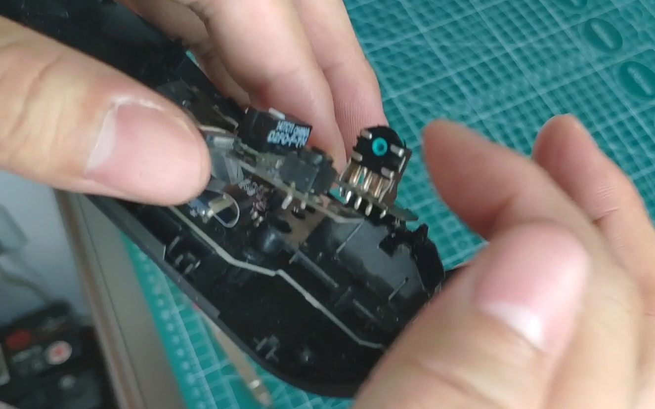 修理罗技G603鼠标滚轮故障