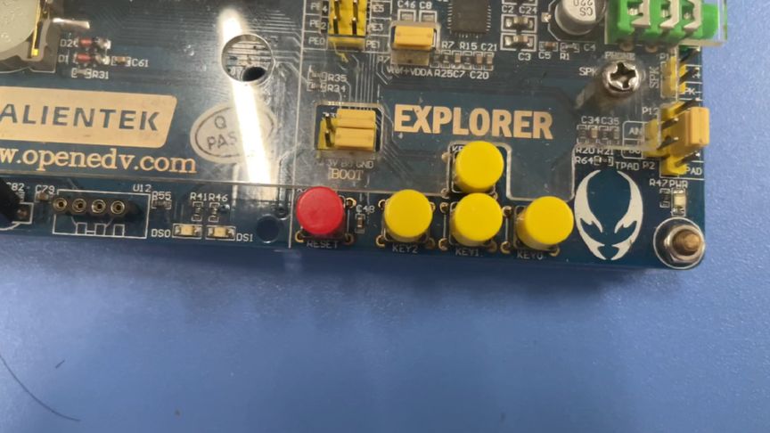 labview串口上位机与下位机stm32开发板通讯*蜜雪冰城,ߐ�都不看