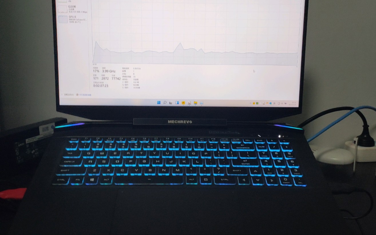 一起来欣赏一下机械革命蛟龙七狂飙模式下风扇的啸叫声