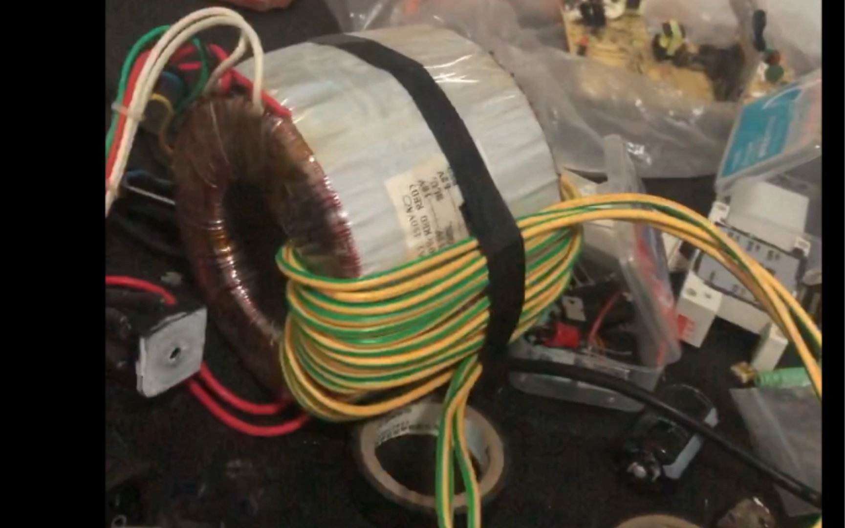 环牛变压器自制点焊机(一)〈变压器功率450va,加绕次级线圈,次级线圈...